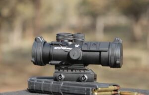 5 Best 3X Prism Scopes for CQB, AR-15 & Astigmatism